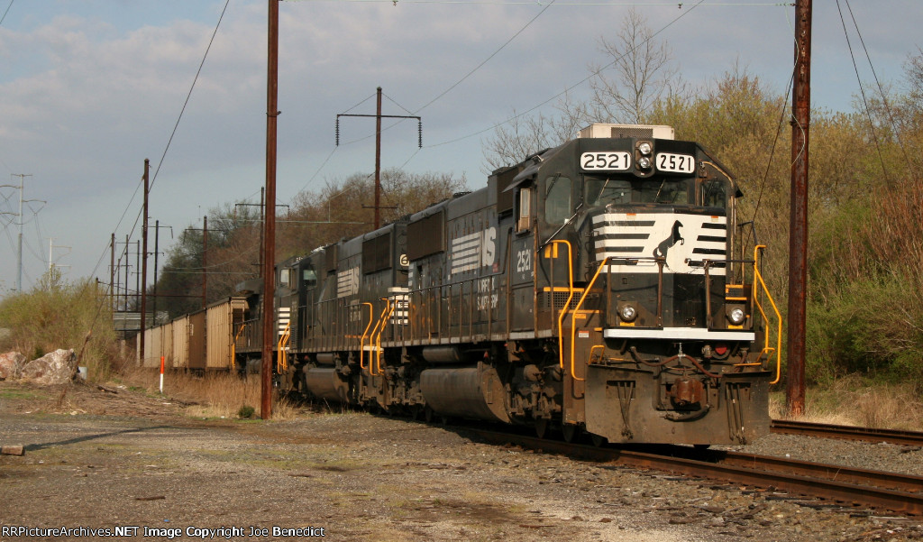 NS 2521 on 512